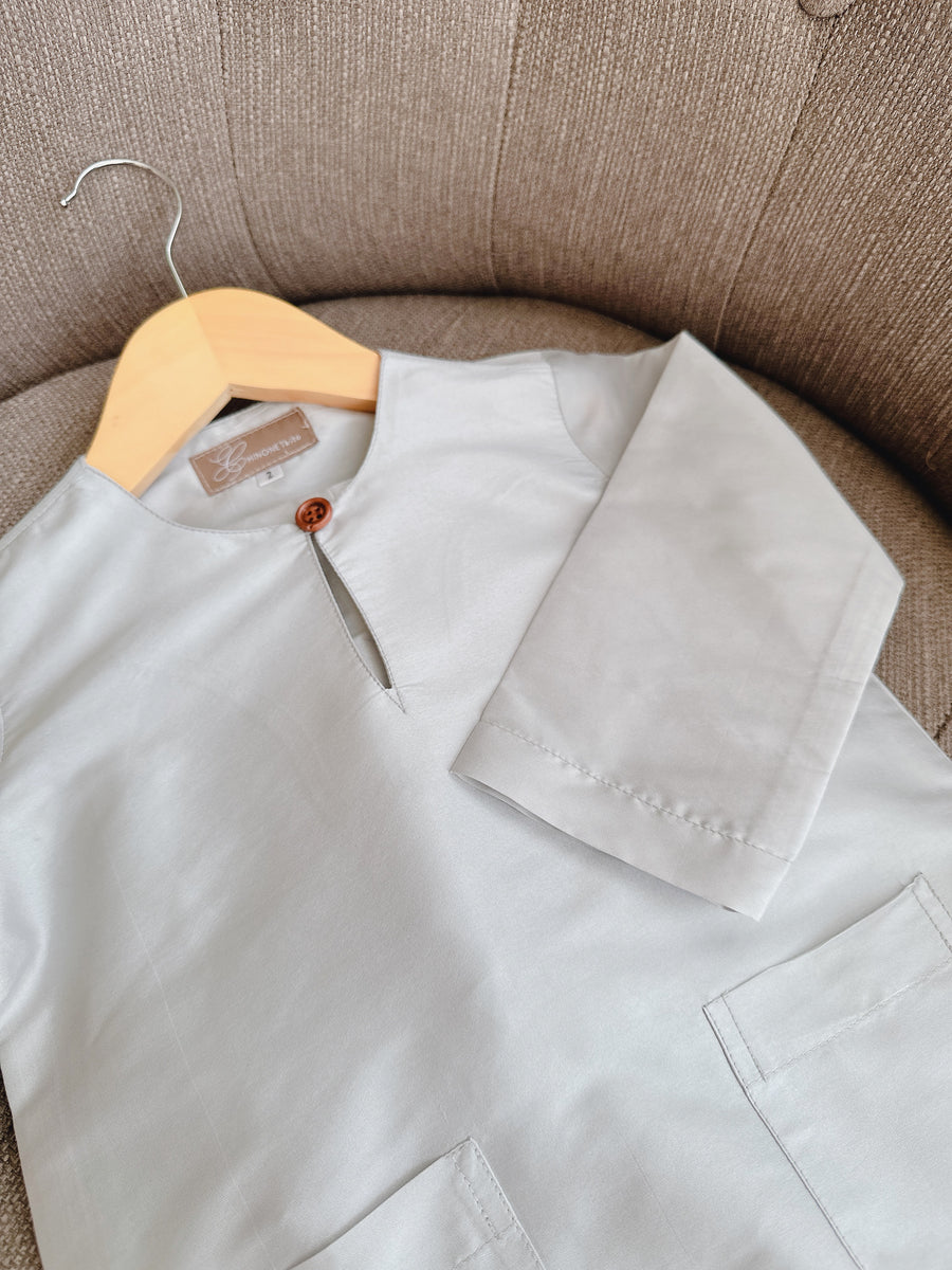 2024 Ari Boy Set in Silvery Grey Shantung – ChinonetKita